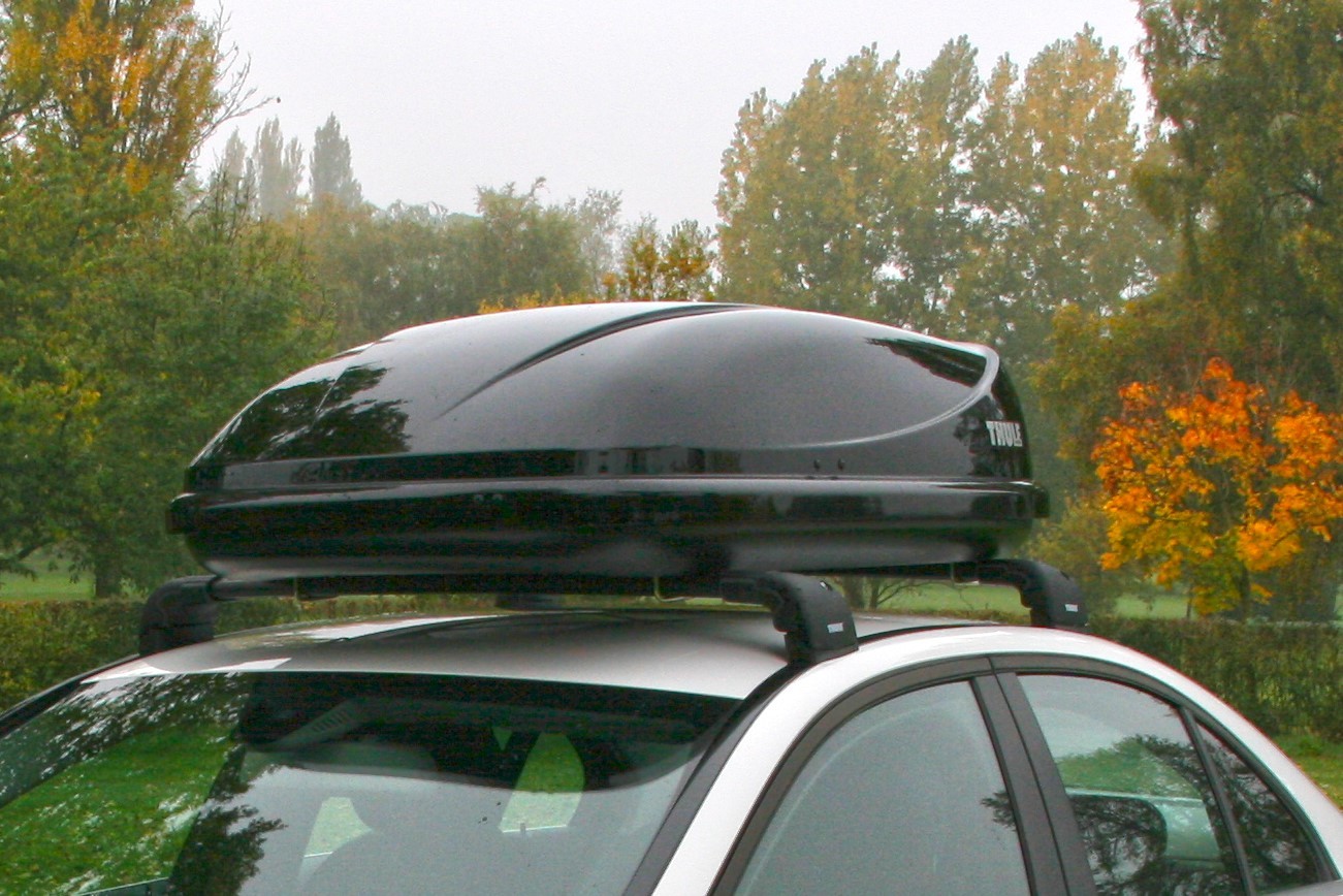Thule Ocean 80 Gloss Black | Roof Box