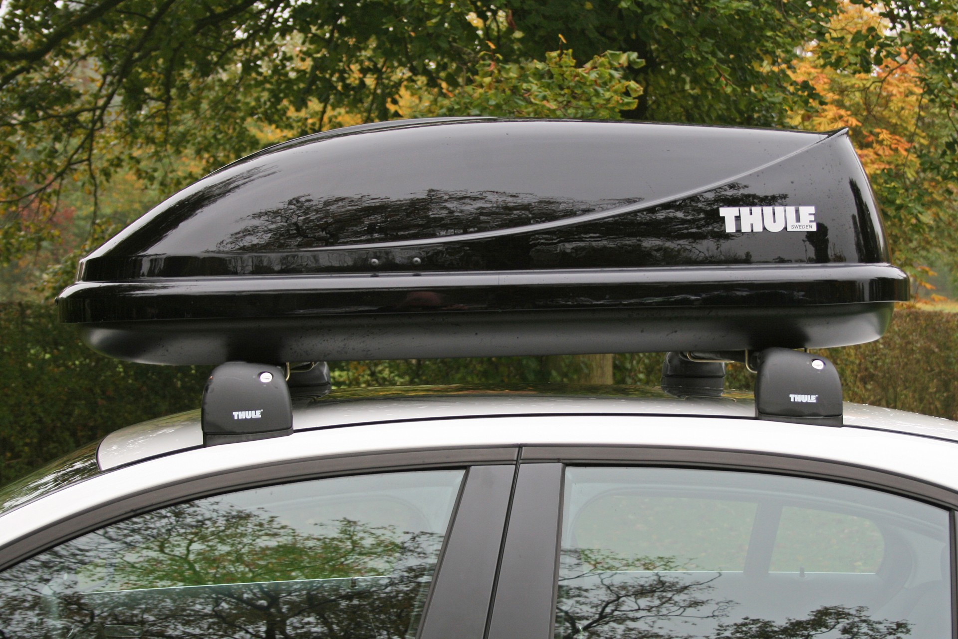 Thule Ocean 80 Gloss Black | Roof Box