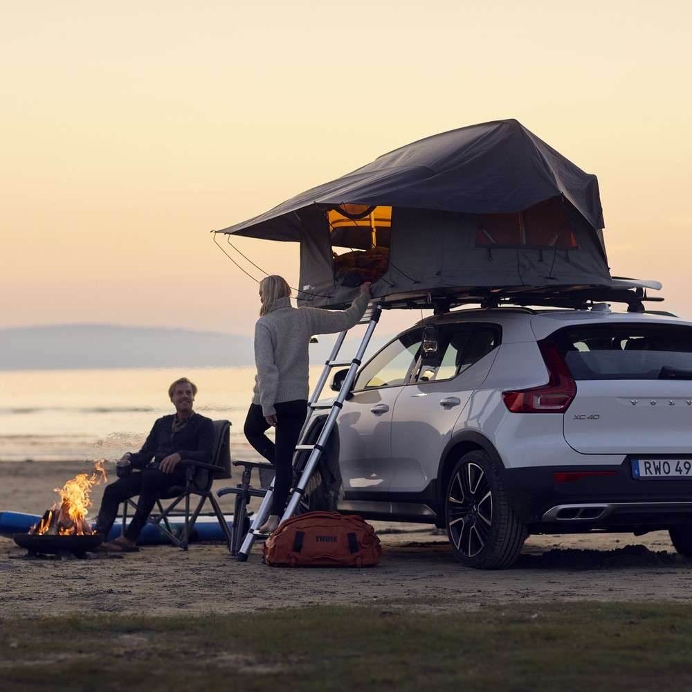 Thule Foothill rooftop tent