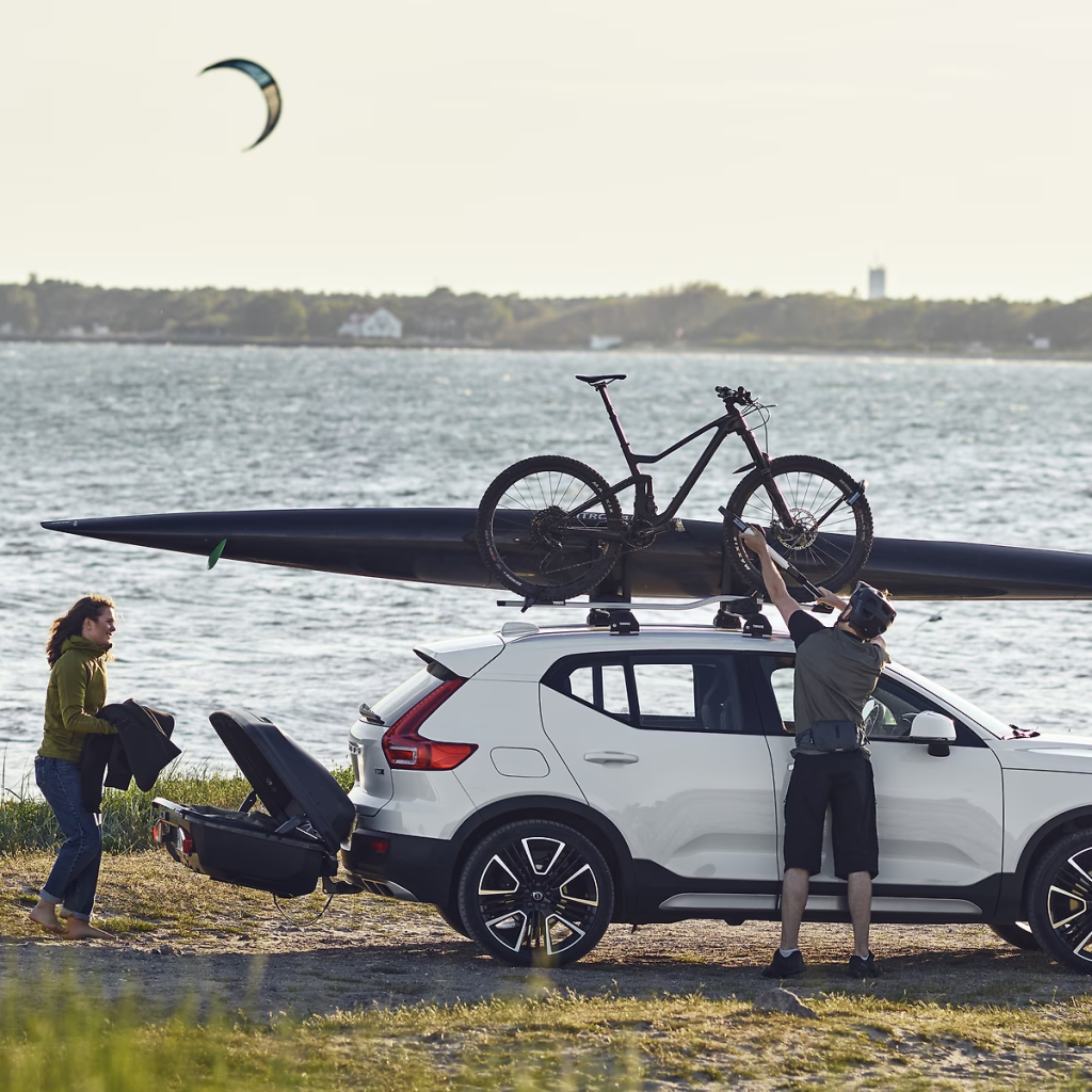 Thule Arcos M cargo box